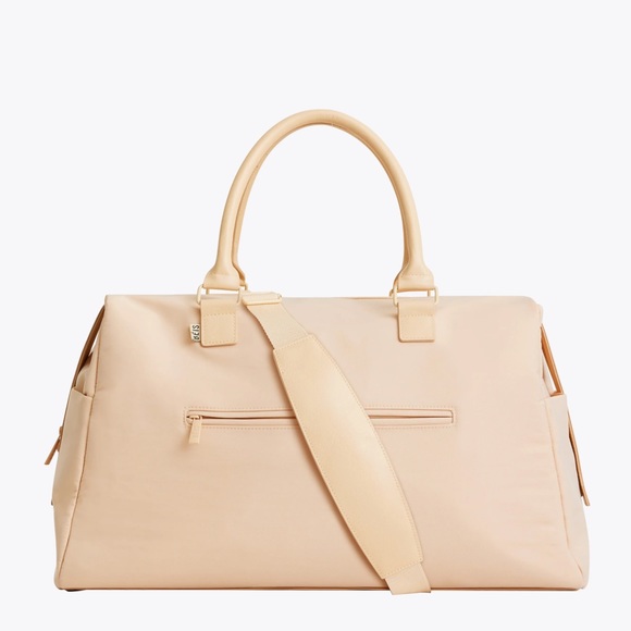 BEIS | Bags | Beis The Commuter Duffle Overnighter In Beige New Nwt ...